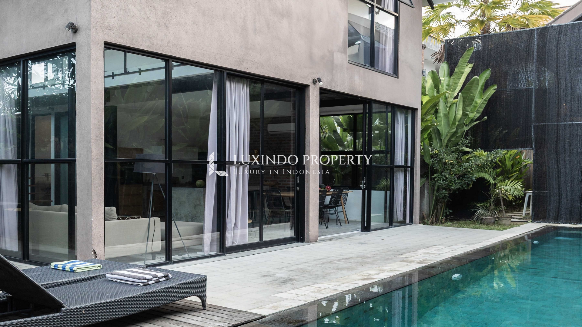 KEMENUH - FREEHOLD ESTATE WITH TWO LOFT-STYLE VILLAS (FHV499) | Luxindo ...