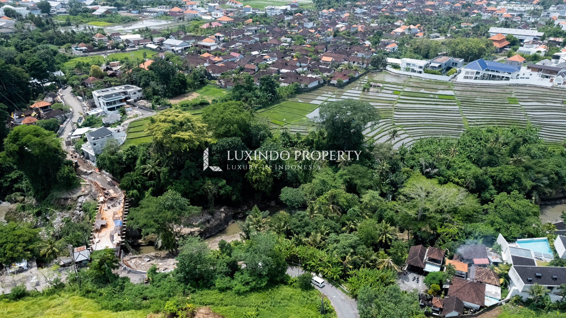 KABA KABA - 1,500 M2 RIVERFRONT PLOT FOR LEASE (LHL288) | Luxindo Property
